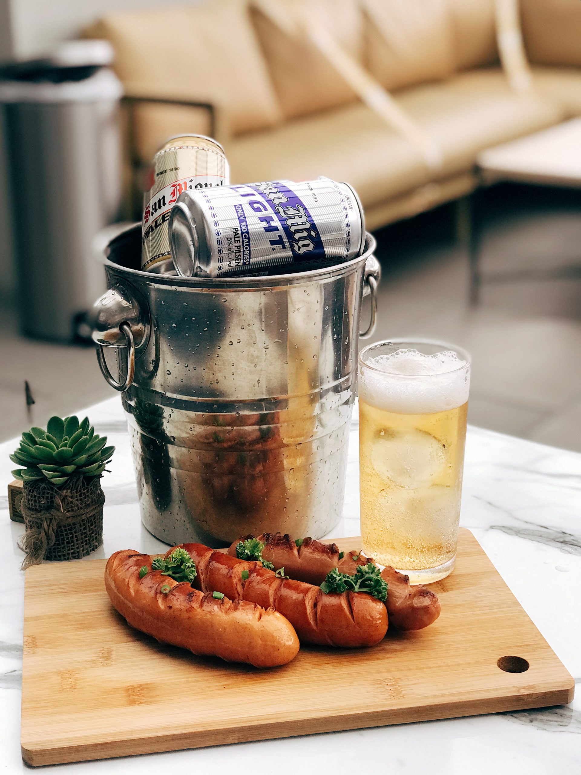 Satisfy your cravings with Cinema ‘76 Café’s new hot meals and bar ...